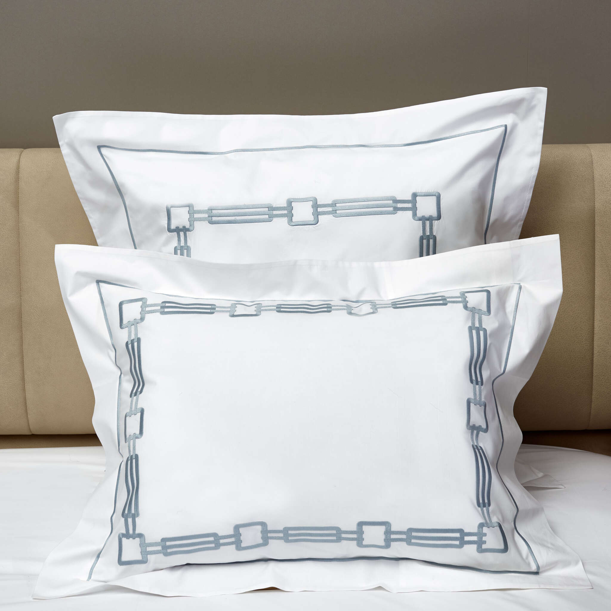 Retro By Signoria Firenze | Fine Linens