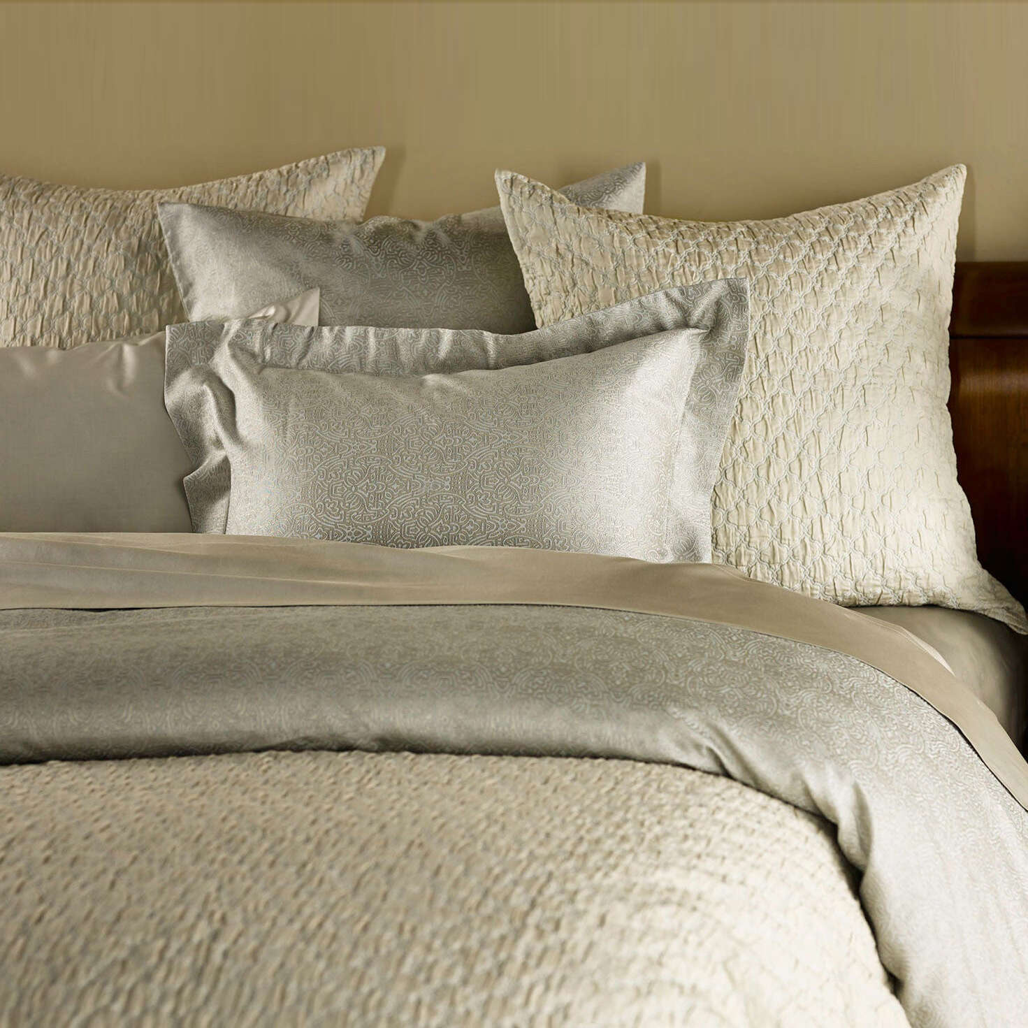 Kara by SDH | Fine Linens