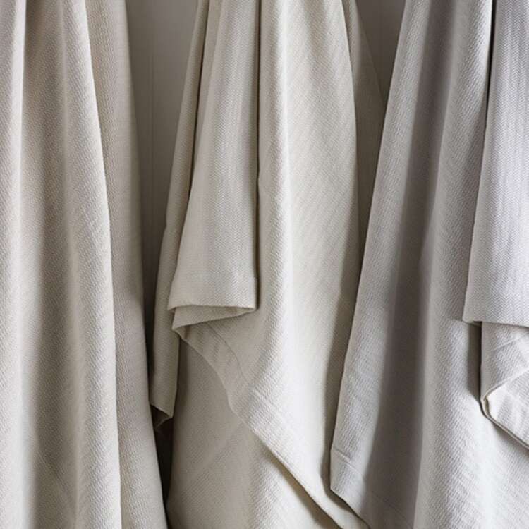 Emma by SDH Throw | Fine Linens