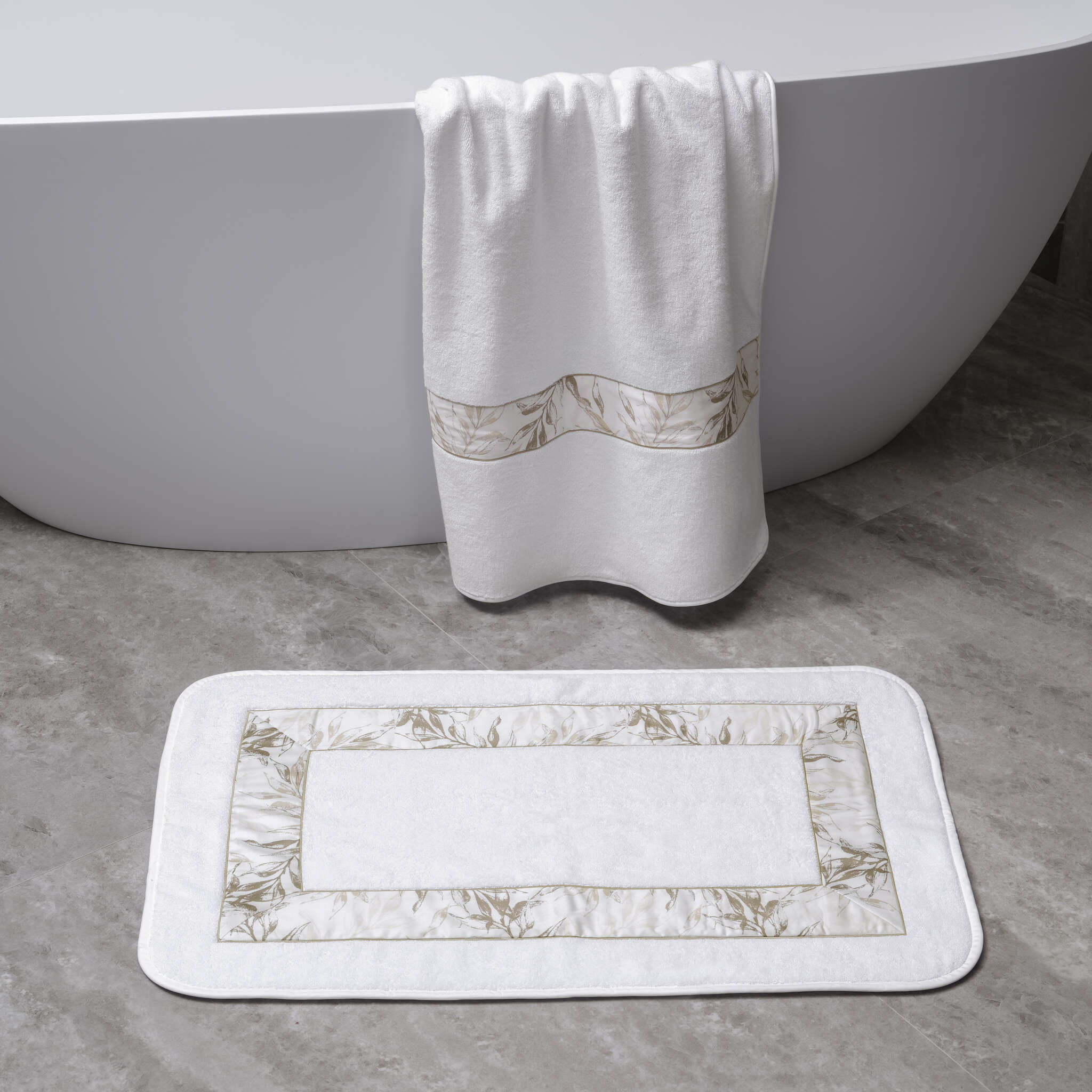 Natura with Luxury Border by Signoria Firenze | Fine Linens
